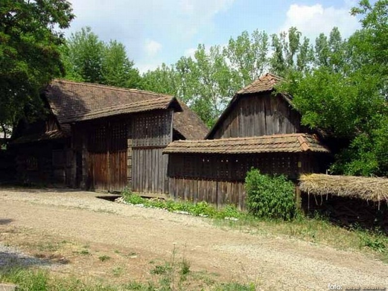 Cercetare etnografică la Bata » Radio România Reșița