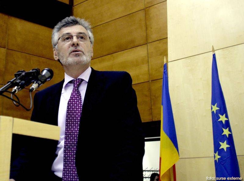 Victor Neumann - noul director al Muzeului de Artă din Timişoara ...