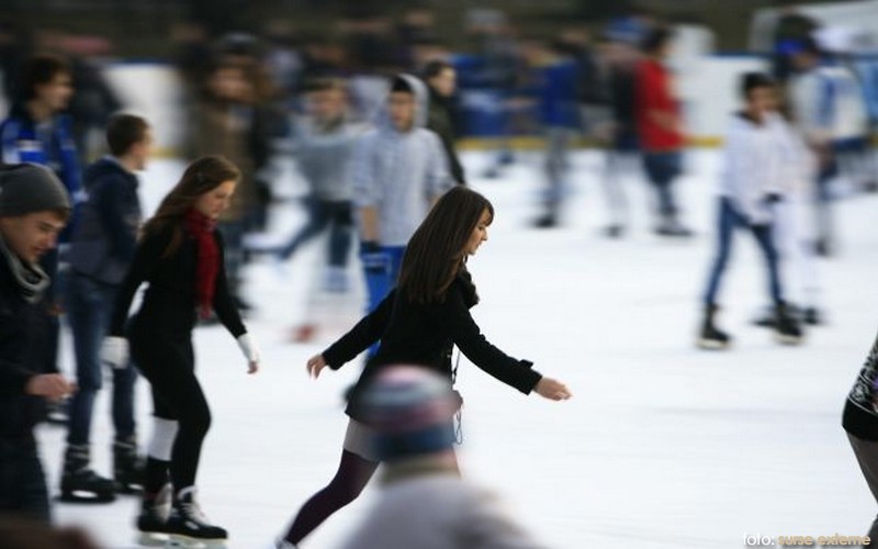 Patinoar cu orar special » Radio România Reșița