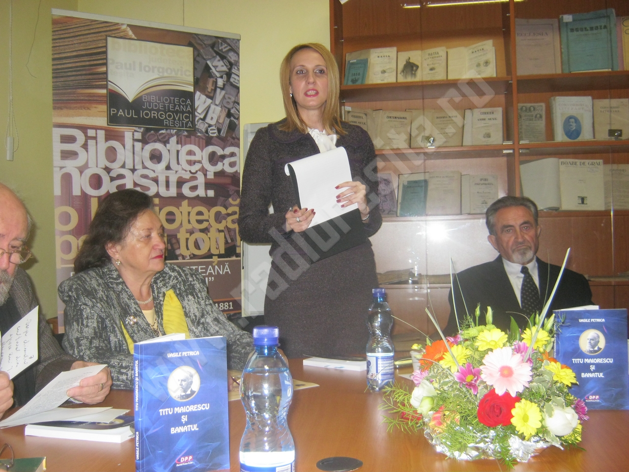 [FOTO] Zilele Bibliotecii Judeţene “Paul Iorgovici”: Lansare de carte ...