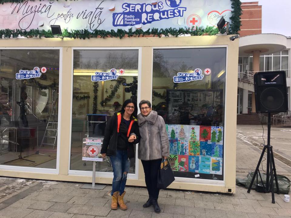 [FOTO] Laura Sgaverdea și doctor Felicia Quint au demonstrat că arta ...
