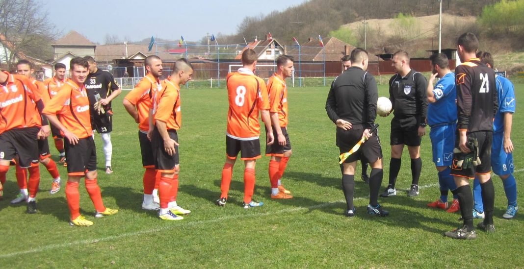 Azi se joacă derby-ul Ligii a IV-a de fotbal Caraș-Severin | Radio ...