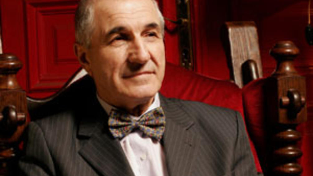 „Lumea e mică! Ce mai... câteva mese!”Gheorghe Dinică