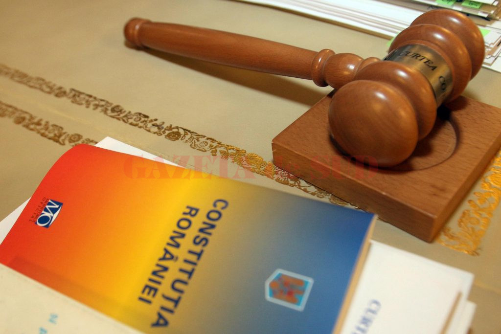 8 decembrie - Ziua Constituției României » Radio România Reșița