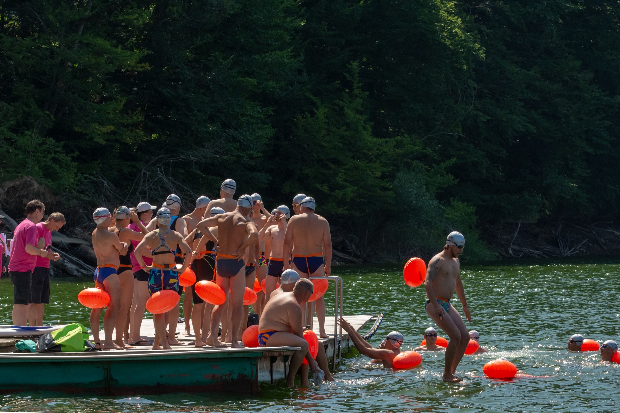 “Reşiţa 07” se pregăteşte de ediţia a XIII-a a Traversării lacului ...