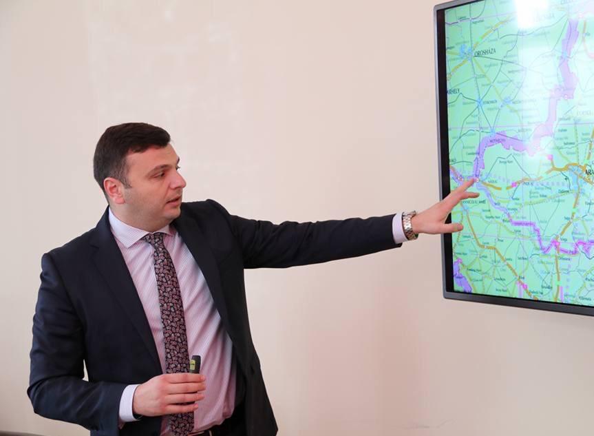 Sergiu Bîlcea: ,,Primul strat de asfalt până la Rănușa, pe Bârsa-Sebiș ...