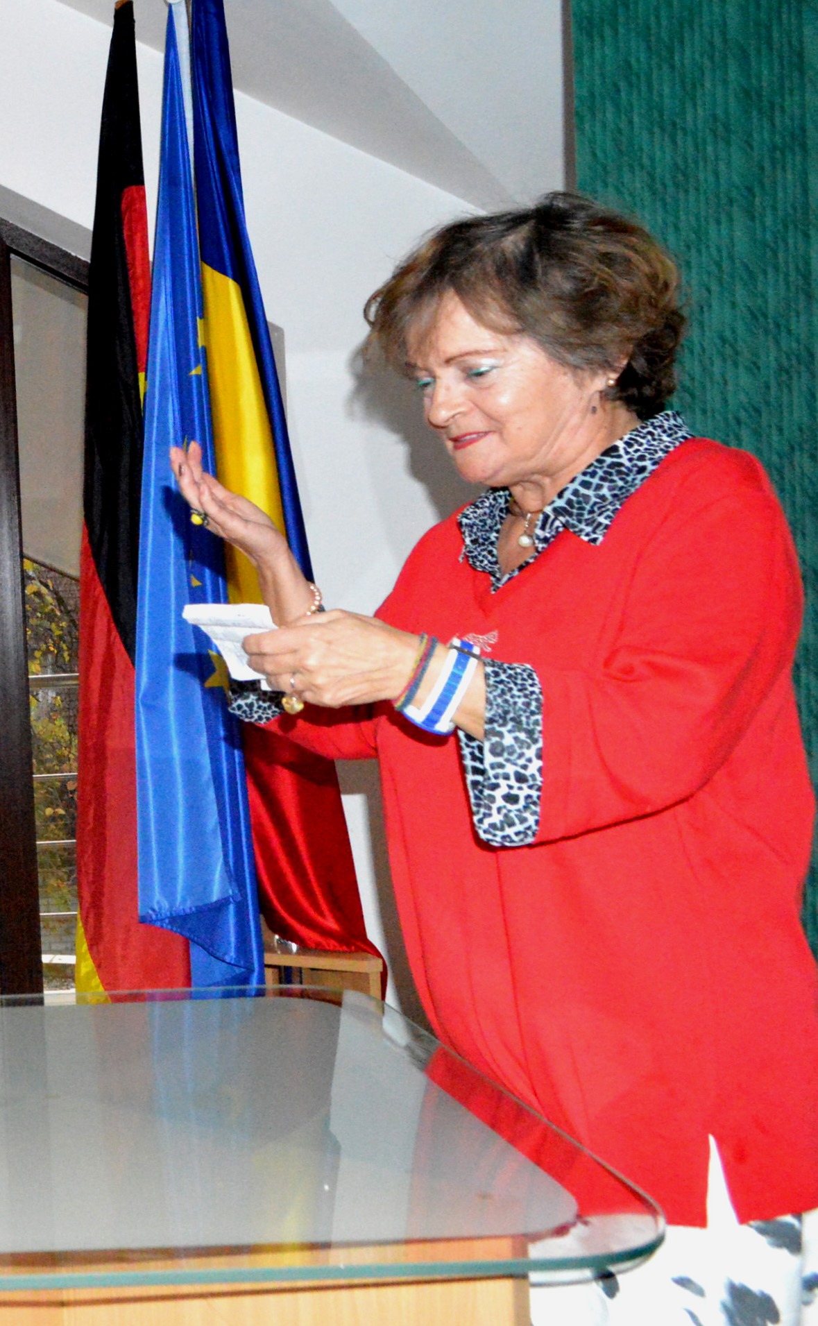 [FOTO] Personalităţi bănăţene: Dana Antoaneta Bălănescu-La mulţi ani ...
