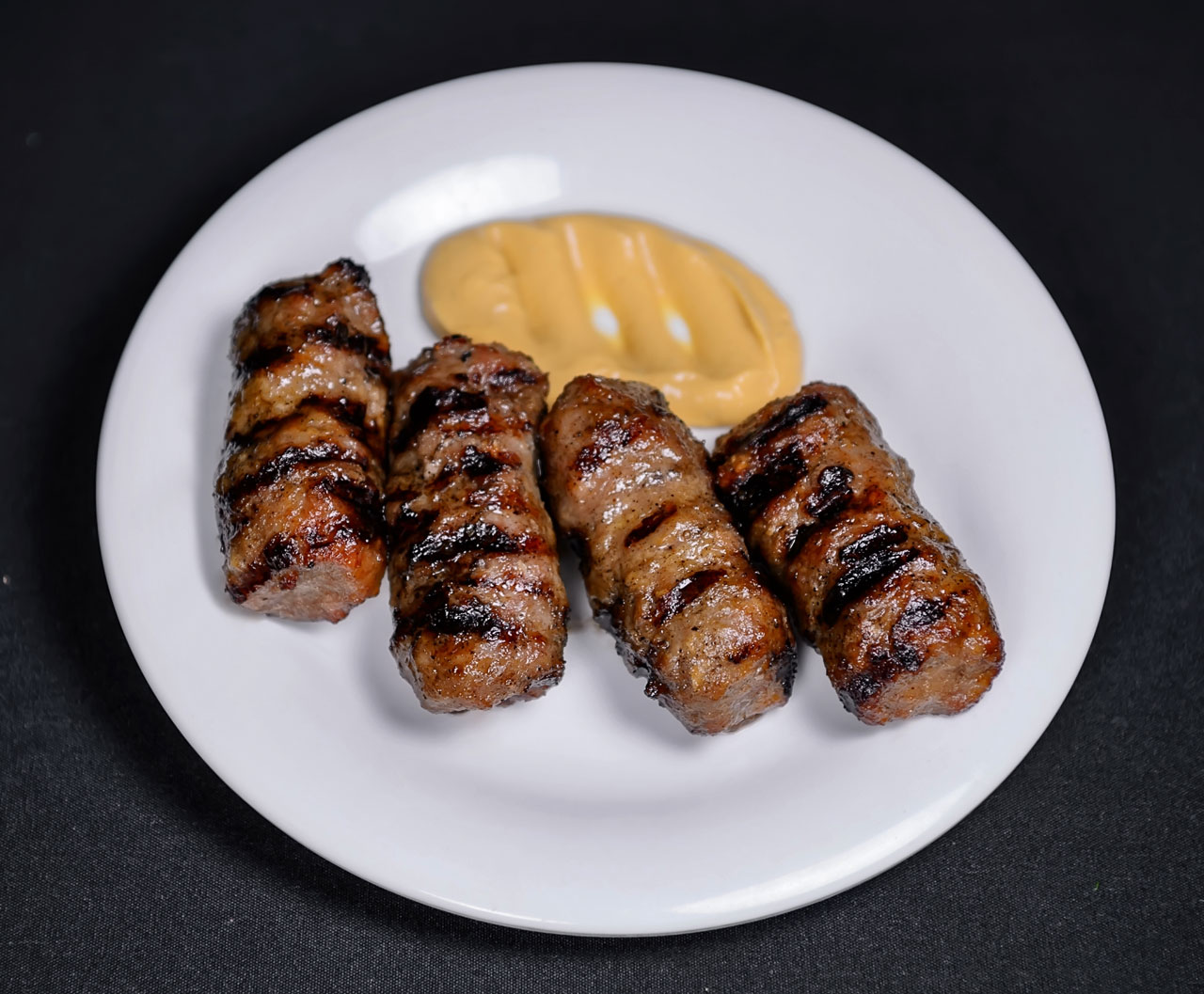 Sunt mititeii o invenție românească? » Radio România Reșița