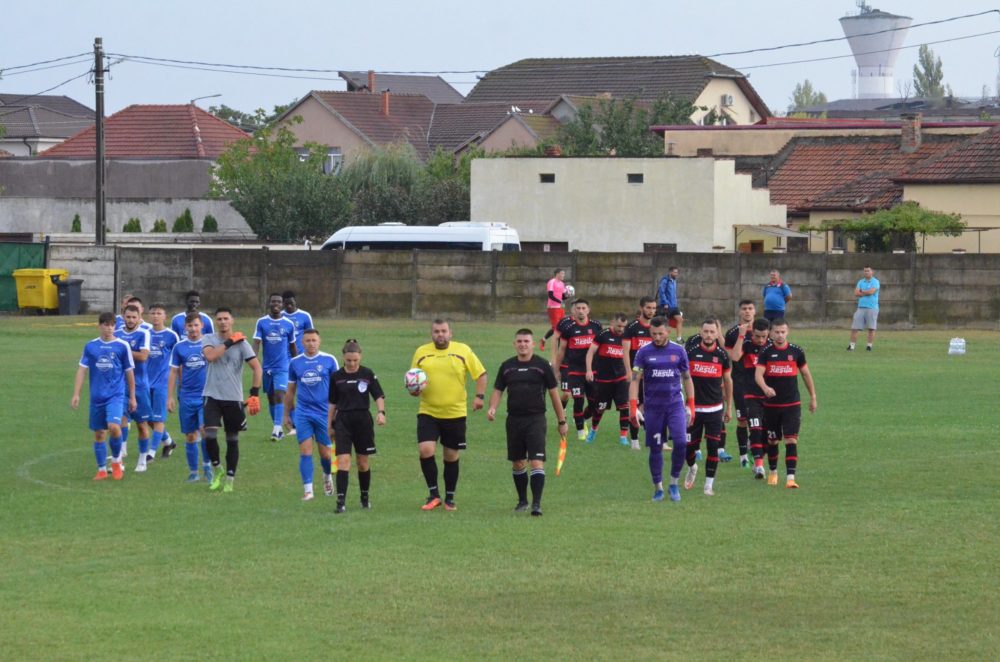 CSM Reşiţa încheie fără pas greşit seria amicalelor. Victorie şi cu ACB ...