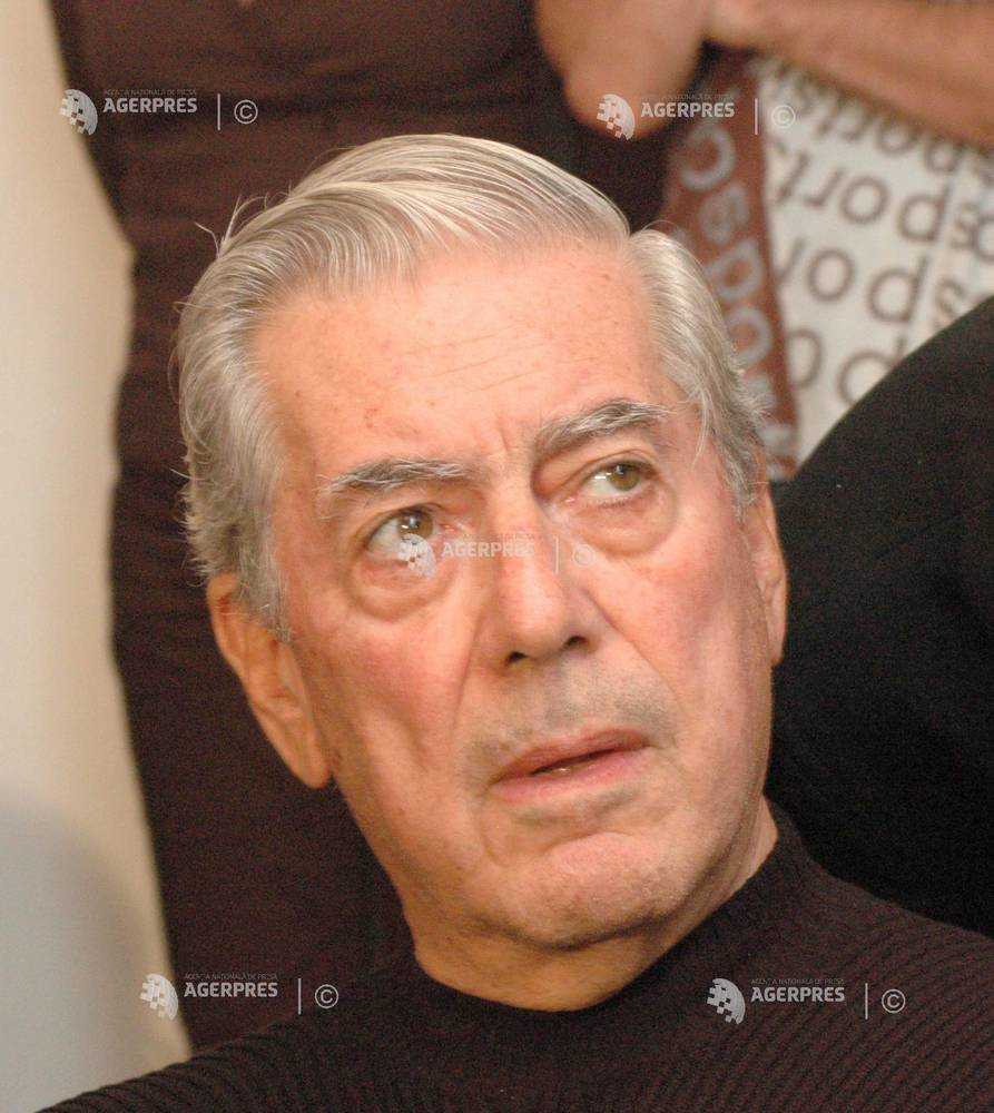 Laureat al Premiului Nobel, cu veleități de președinte, Mario Vargas ...