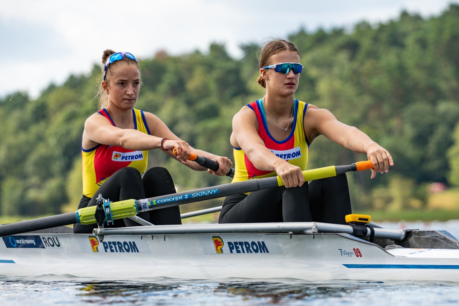 Canotaj: Aur pentru echipajul feminin de dublu rame feminin la CM Under ...